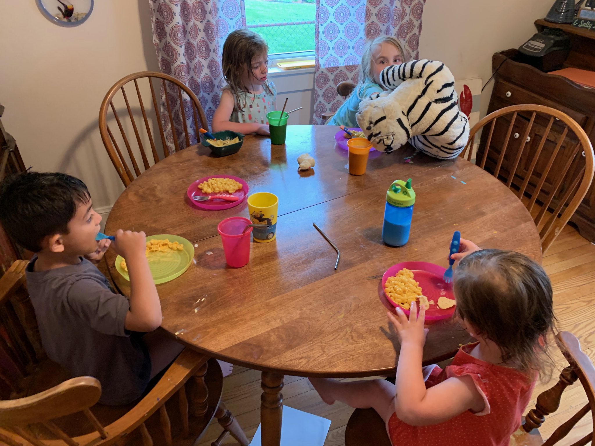 Real Family DInner Projects: The Super Tuesday Friends - The Family ...